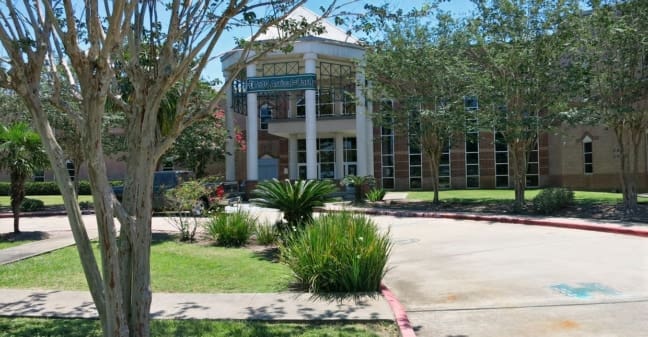 Fort Bend ISD Approves Policy That Affirms Students' Biological Sex ... Fort Bend ISD Approves Policy That Affirms Students' Biological Sex ...